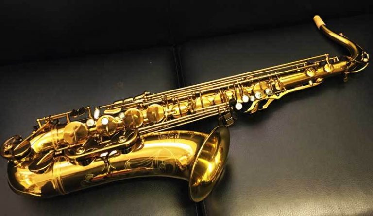 11 Alat Musik Modern, Gambar, Penjelasan Dan Cara Memainkannya