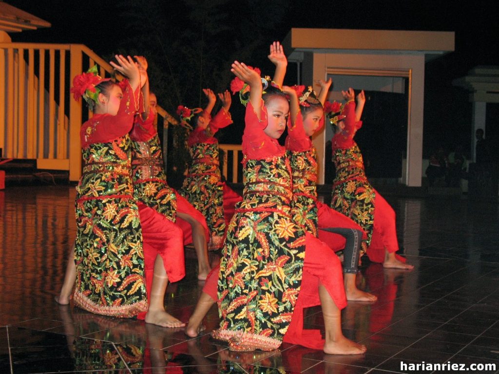 71+ Tari Tradisional di Indonesia dari Berbagai Daerah, Provinsi & Gambar