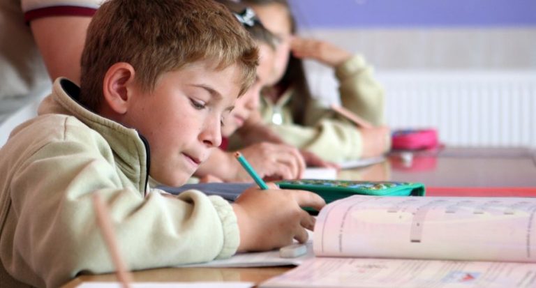 Pengertian Pendidikan: Definisi, Tujuan, Fungsi dan Jenisnya