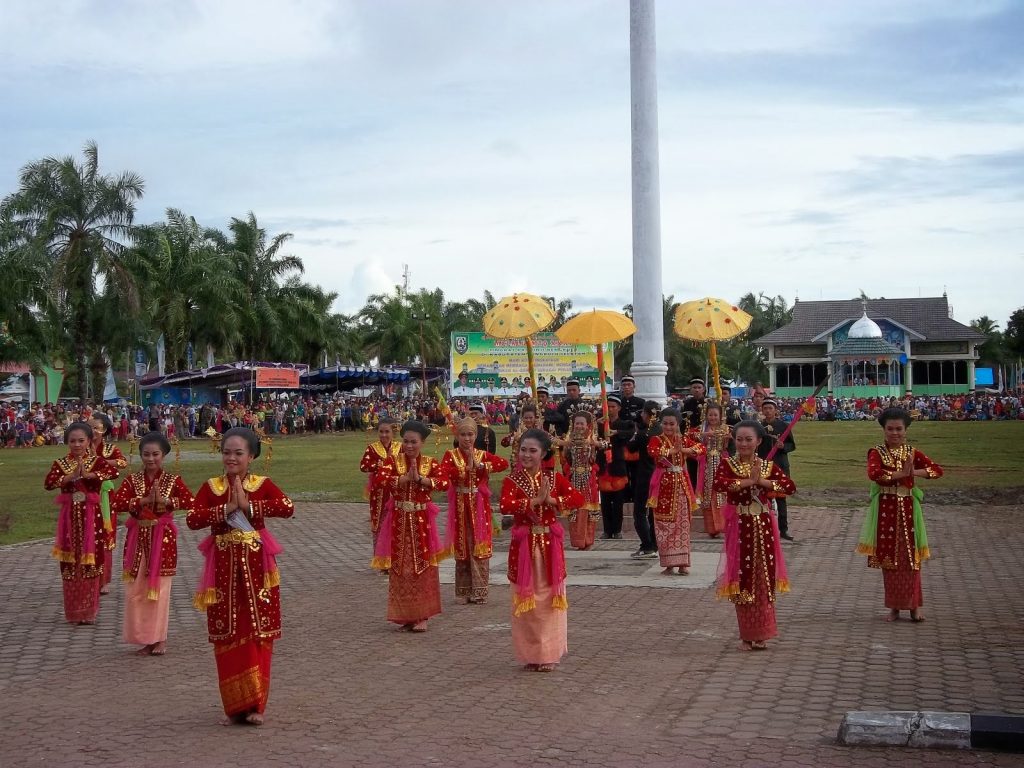 Suku Di Indonesia Berdasarkan Provinsi | Penjelasan dan Gambarnya